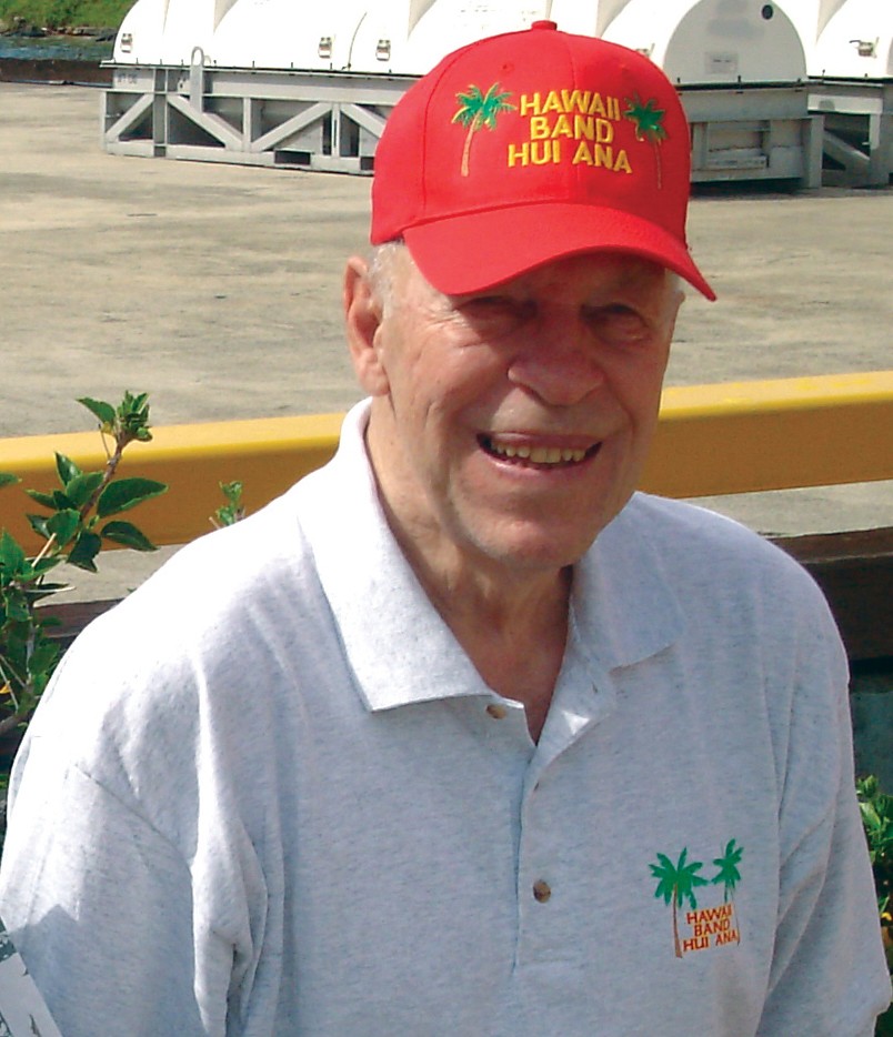 Waikiki Holiday Parade – Commemorating Pearl Harbor